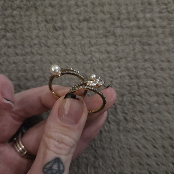 henri bendel | Jewelry | Henri Bendel Ring Set | Poshmark